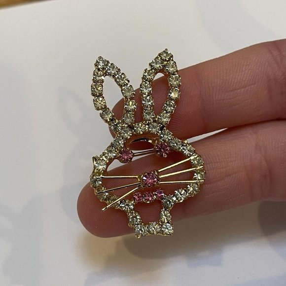 Jewelry | Bunny Rabbit Brooch Pin Gold Tone With Clear Pink Prong Set ...